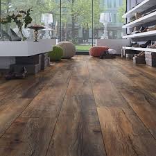 14mm Engineeered Flooring - Toss Bryan